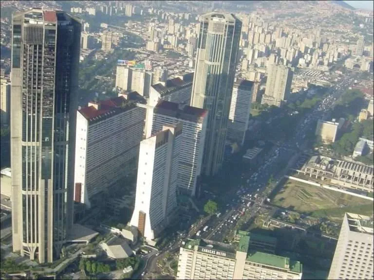 Torres Gemelas en Caracas – 360enconcreto